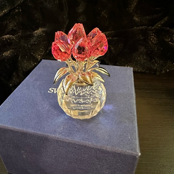 Swarovski | Accents | Authentic Swarovski Crystal Pink Tulips ...